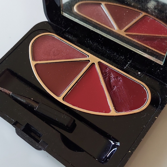 Makeup | Lip Compact | Poshmark